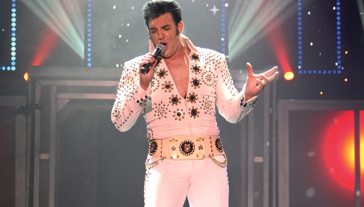 Elvis Impersonators In Las Vegas Legends In Concert Joseph Hall