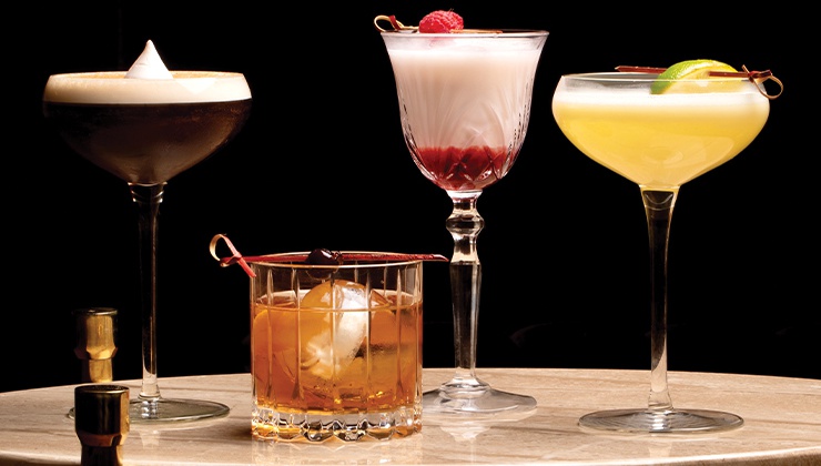 Alle Lounge on 66 in Las Vegas offers city scenes and delicious drinks ...