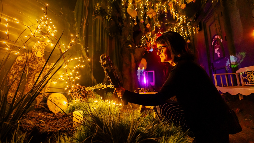 ELITE members enjoy a night of next-level entertainment at ‘Particle ...